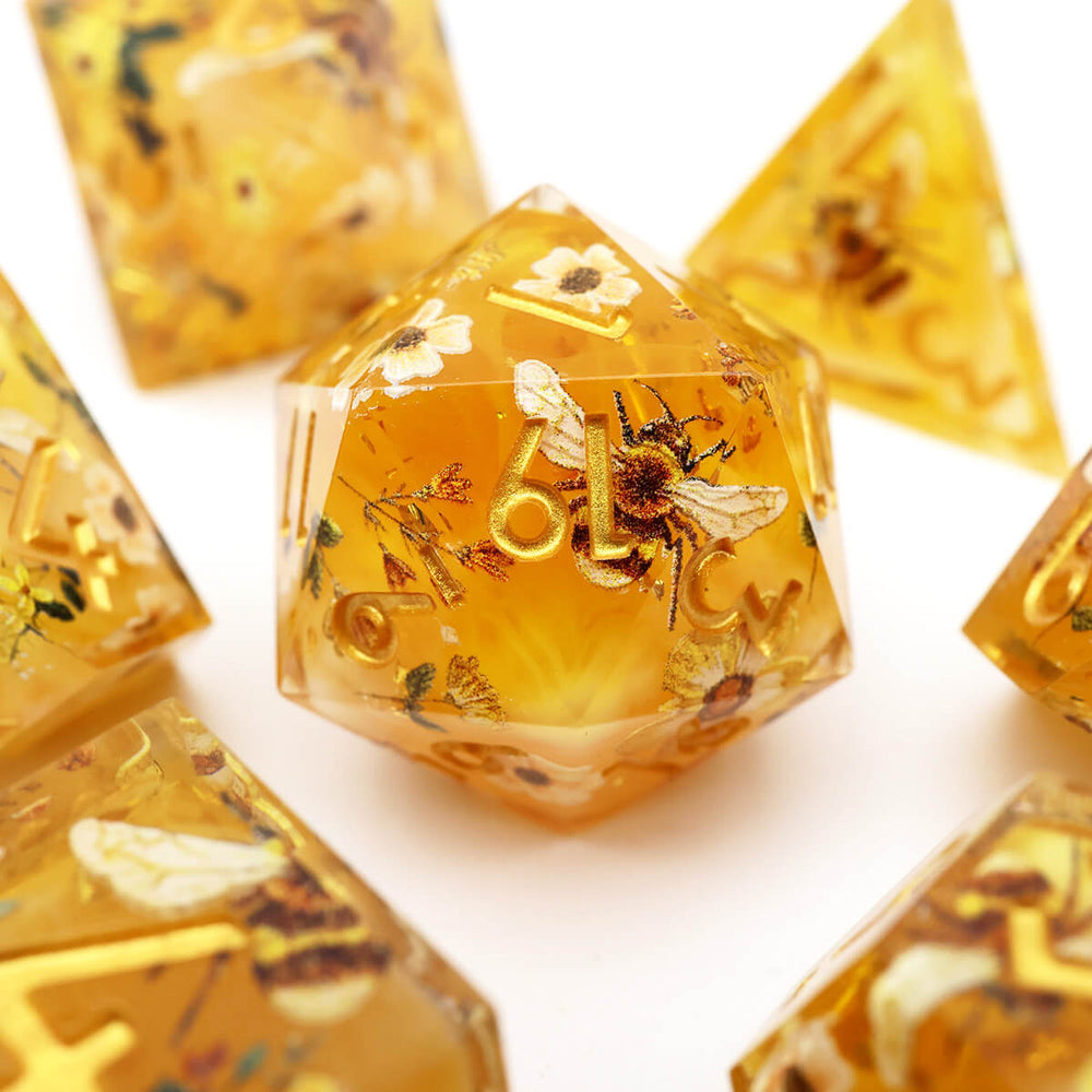 Bee DND 7-Piece Sharp Edge Layered Dice Set | Dice of Dragons